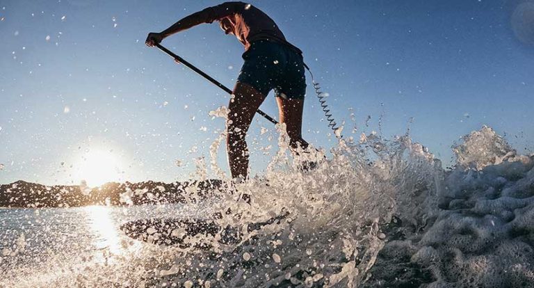 Conozca que es Stand Up o Paddle Surf y donde se puede practicar - La Revue